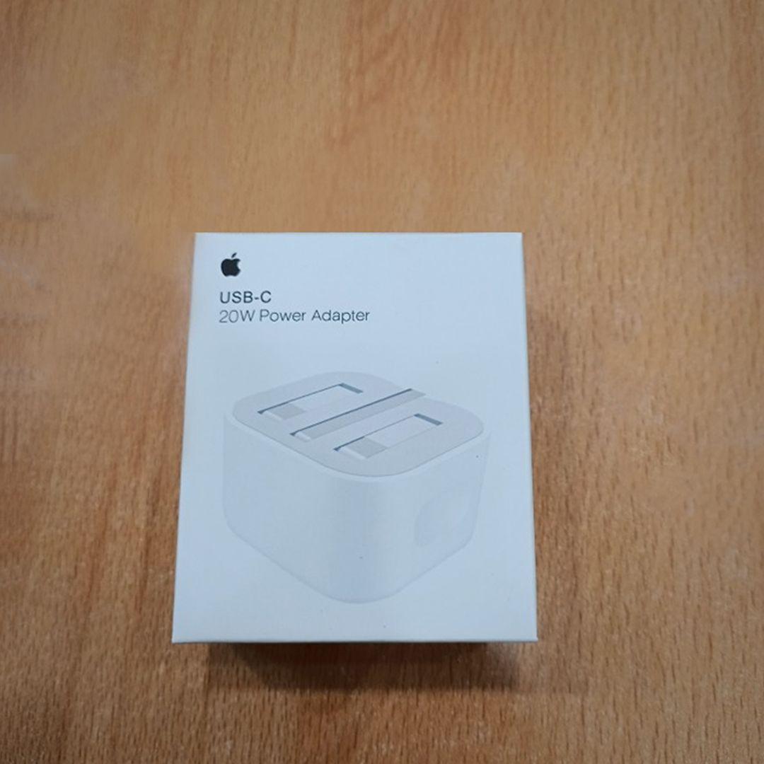 Apple iPhone 12 Series 20W USB-C Power Adapter